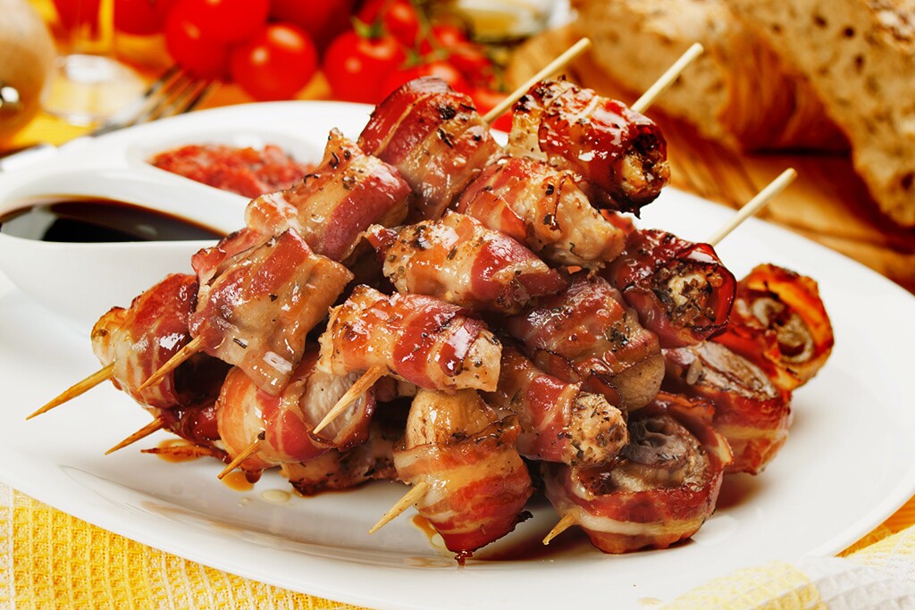 Receita de Espeto de frango, cogumelo e bacon