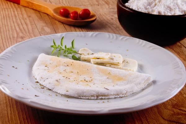Receita de tapioca com queijo de ervas