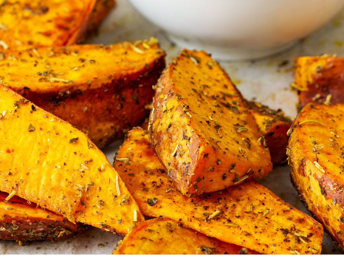 Batata doce rústica para ser o seu complemento de almoço perfeito e ...