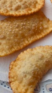 Massa de pastel frito | Receita com 4 ingredientes