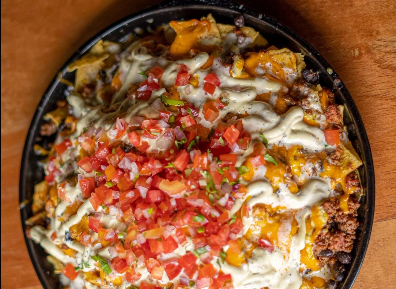 Nachos supremos fica pronto em 30 minutos e usa APENAS 14 ingredientes