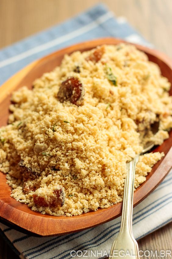 Receita de farofa simples de churrasco saborosa