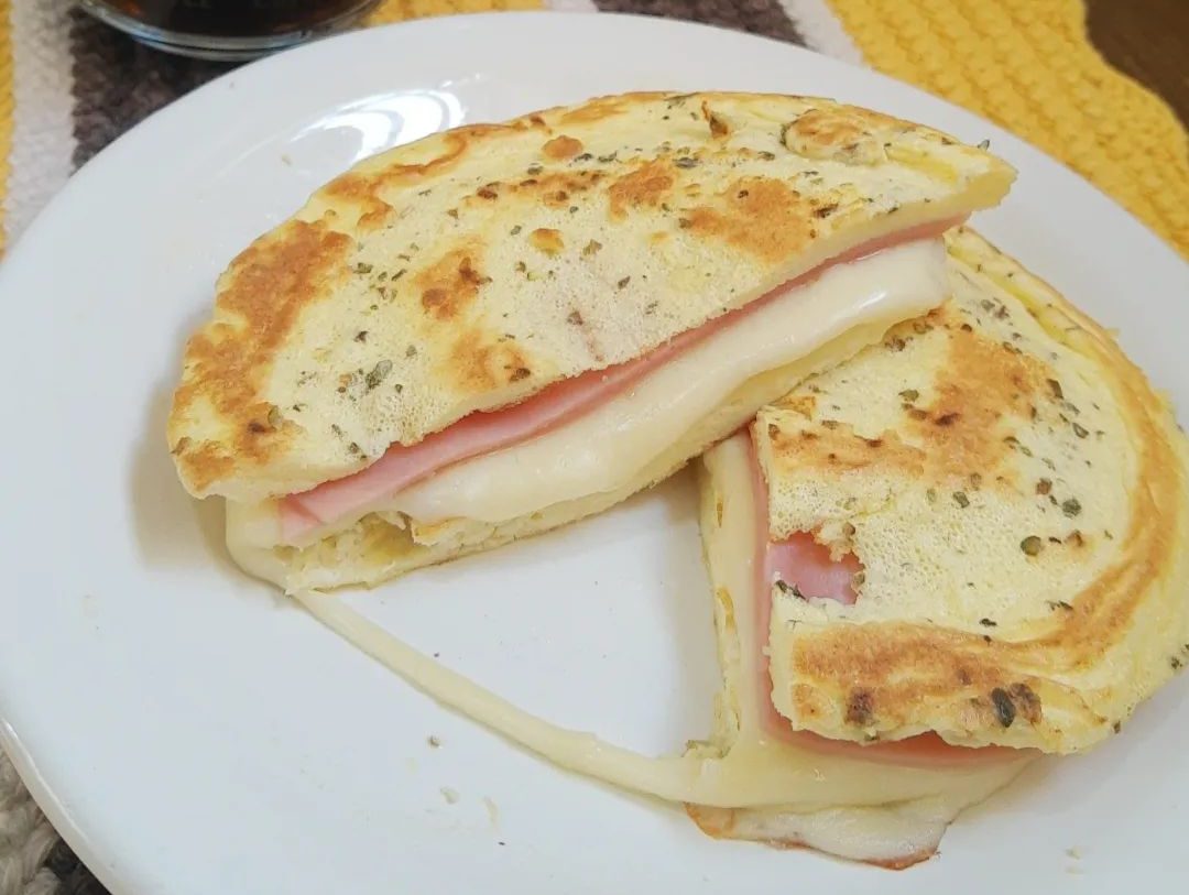 Panini low-carb com receita mais fácil que há