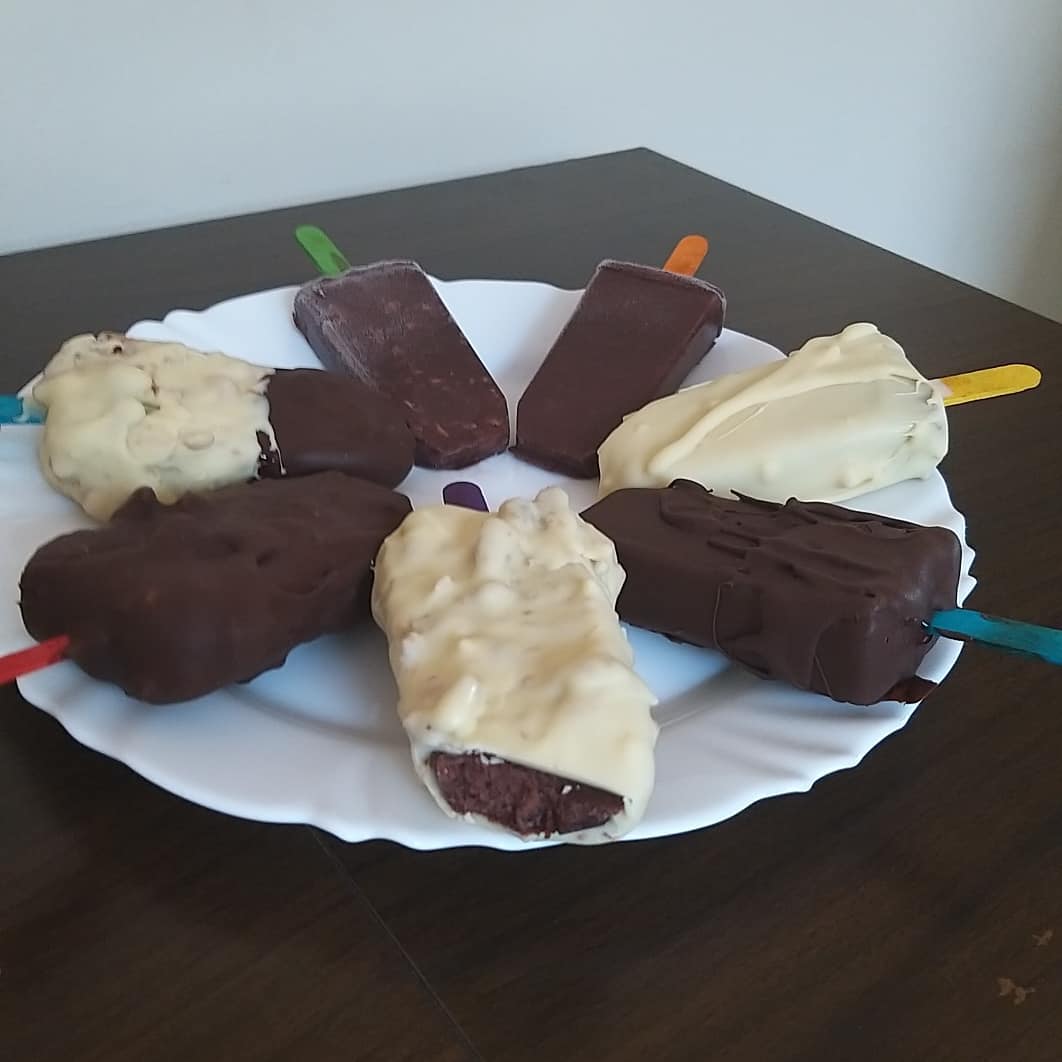 Receita de Como fazer picolé de açaí com granola em casa mesmo!