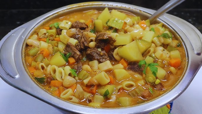 Sem demorar e deliciosa: sopa minestrone que todo mundo está procurando